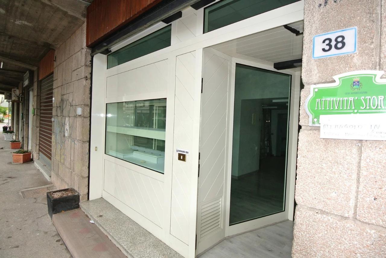 Locale commerciale in affitto a Montesilvano