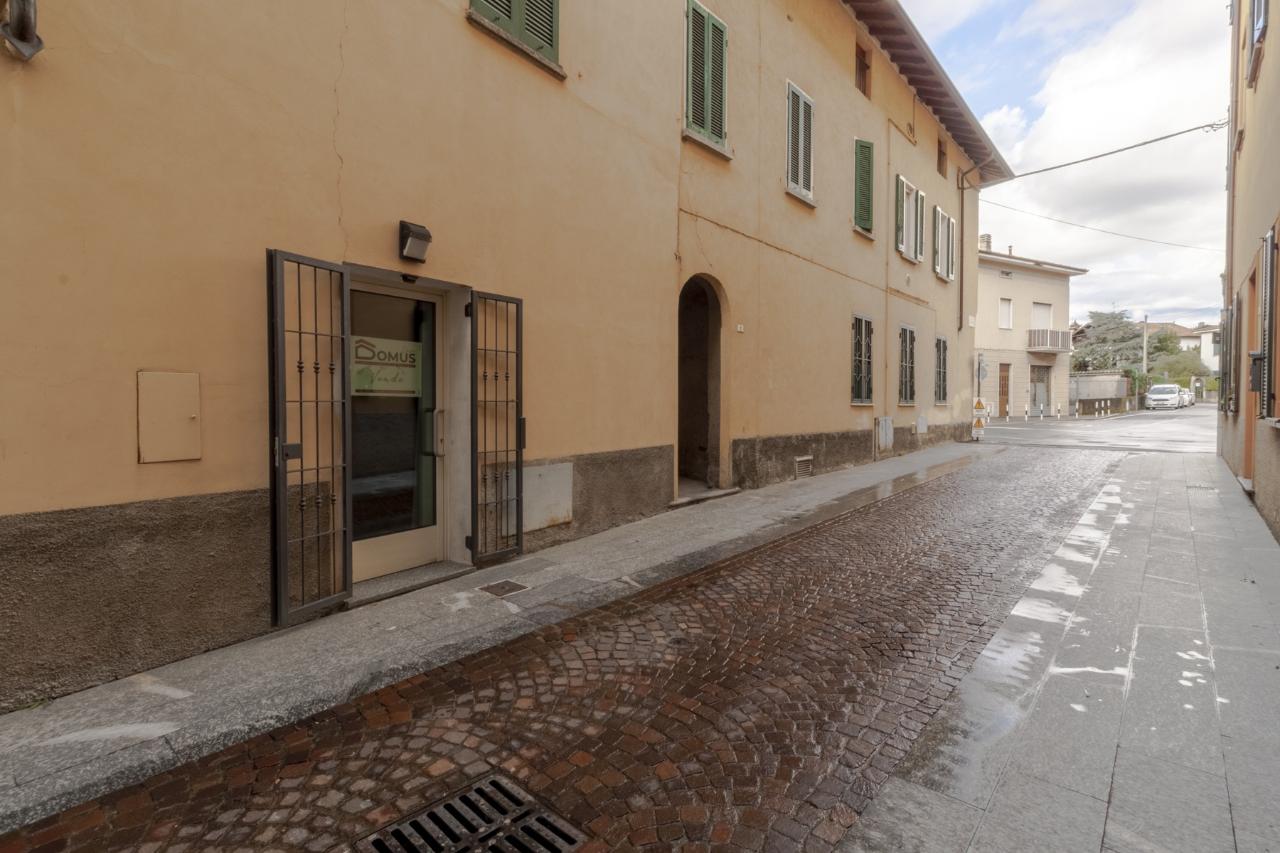 Negozio in vendita a Mandello Del Lario