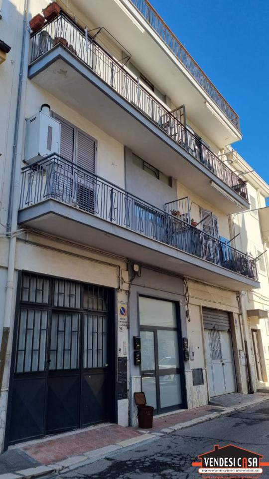 Appartamento in vendita a Adelfia