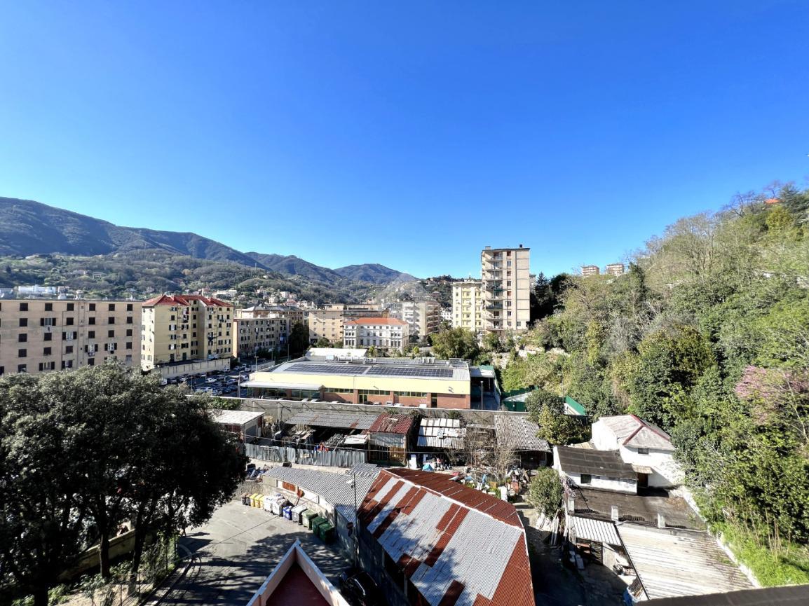 Appartamento in vendita a Genova