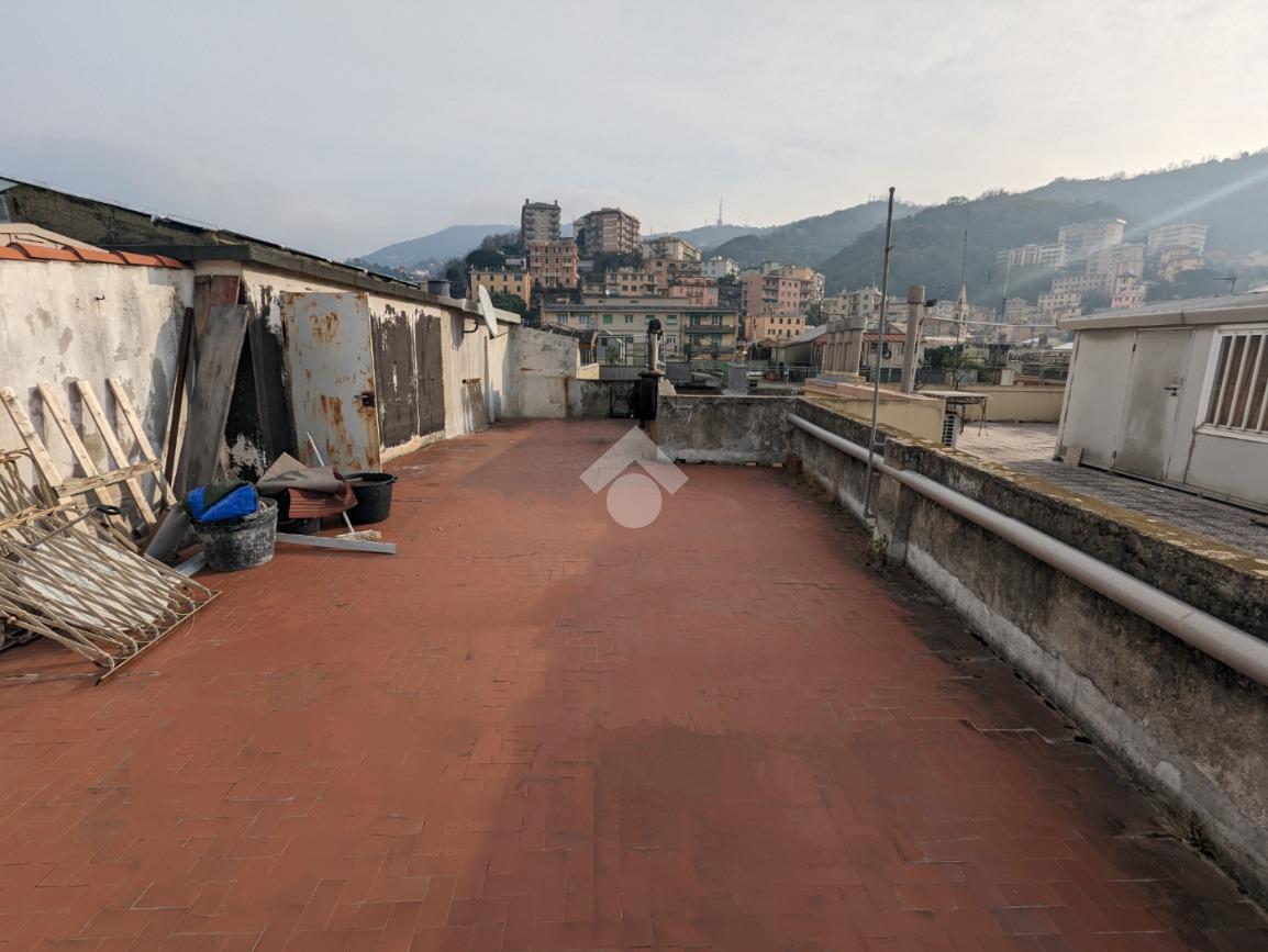 Appartamento in vendita a Genova