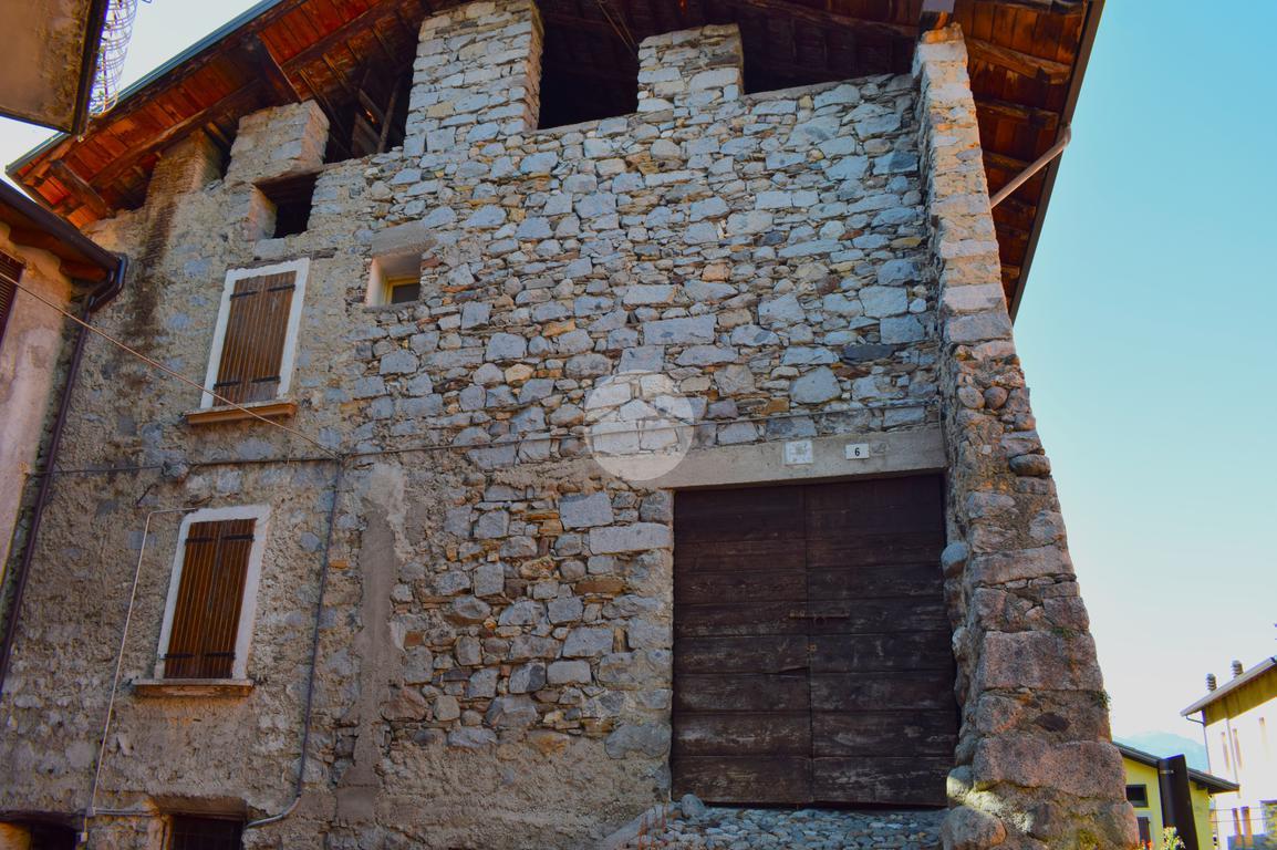 Casa indipendente in vendita a Ceto