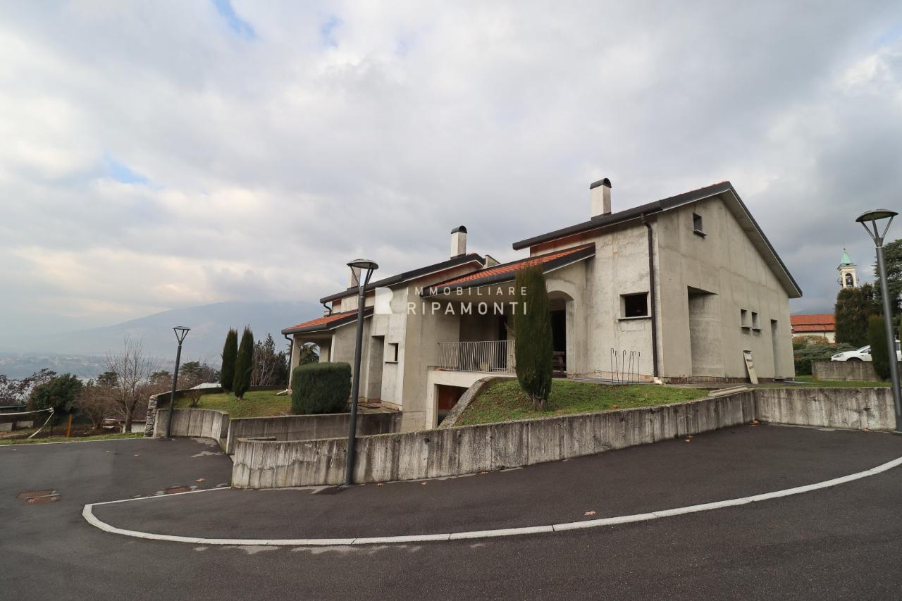 Villa a schiera in vendita a Oggiono