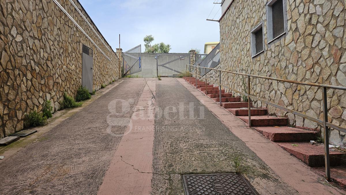 Magazzino in vendita a Palermo