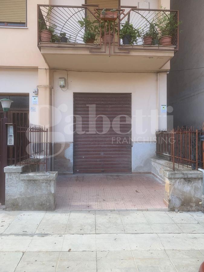 Magazzino in vendita a Palermo