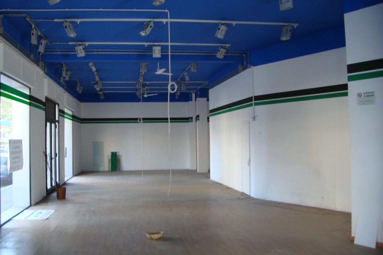 Negozio in vendita a Pescara