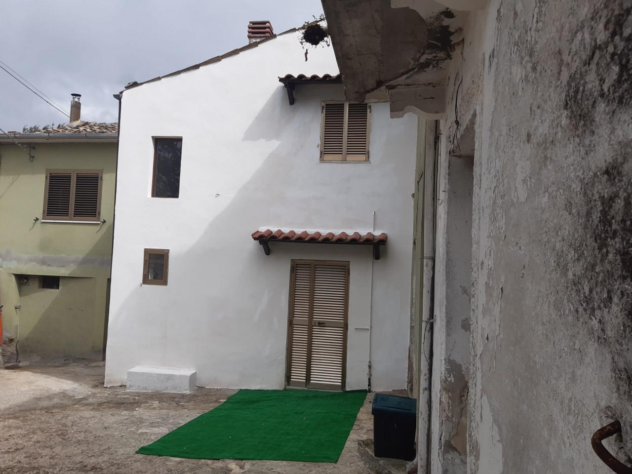 Casa indipendente in vendita a Catignano