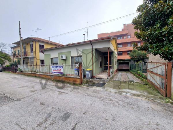 Terratetto unifamiliare in vendita a Foligno