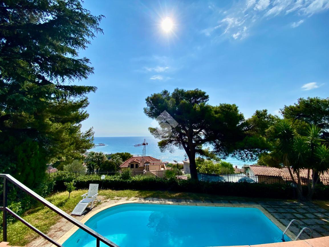 Villa in vendita a Andora