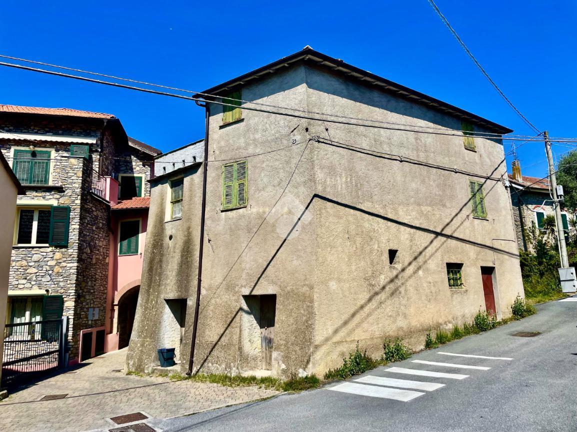 Casa indipendente in vendita a Andora