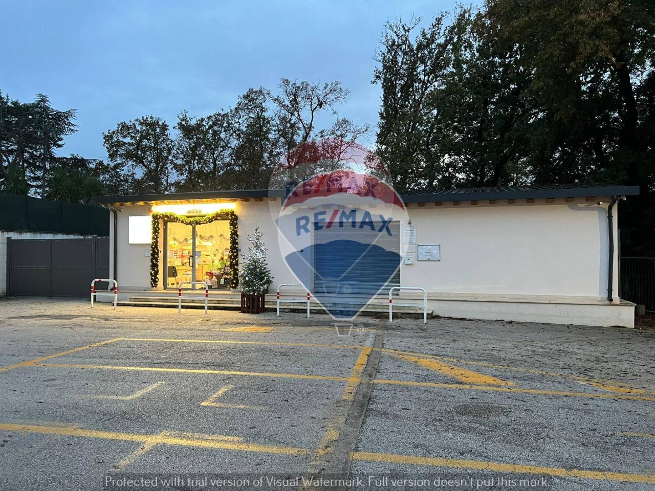 Negozio in vendita a Fiumicino