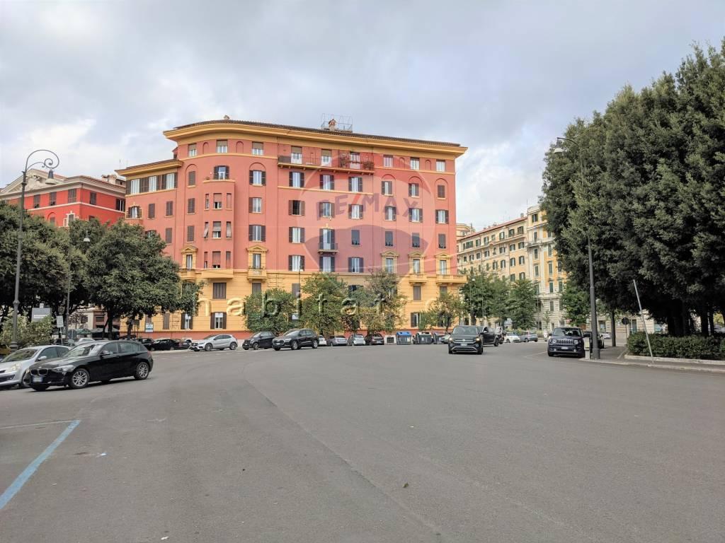 Negozio in affitto a Roma