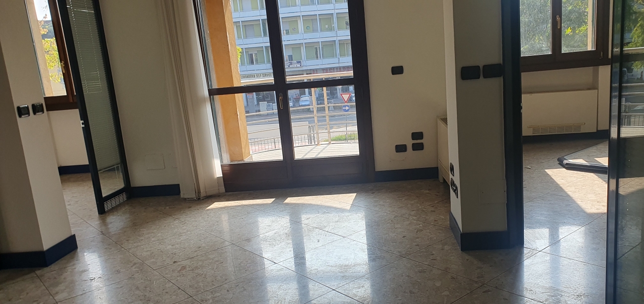 Ufficio in affitto a Reggio Emilia