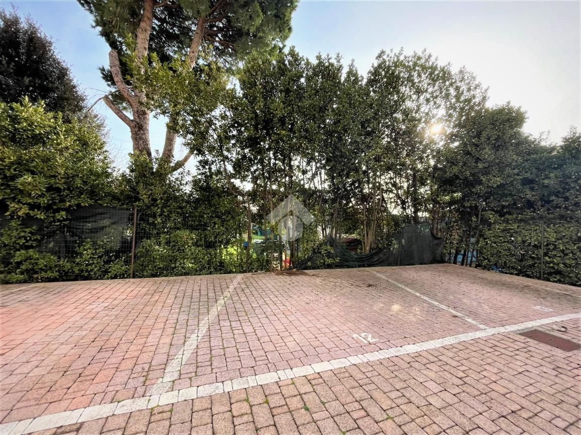 Box in vendita a Collesalvetti