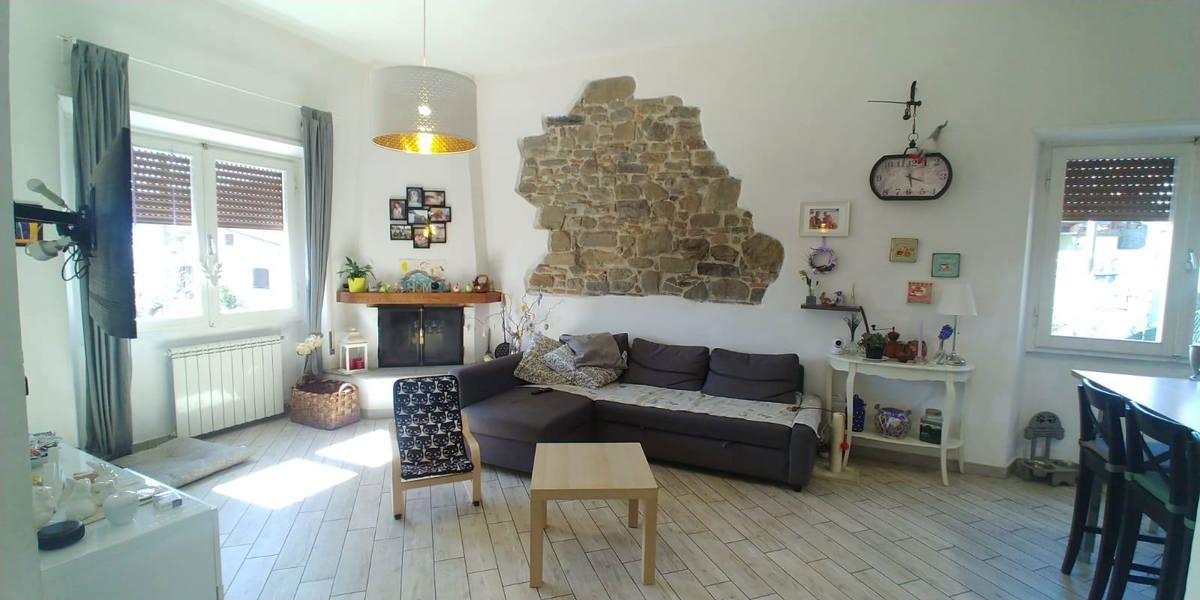 Casa indipendente in vendita a Pistoia