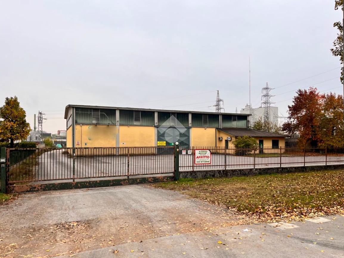 Capannone in affitto a Pizzighettone