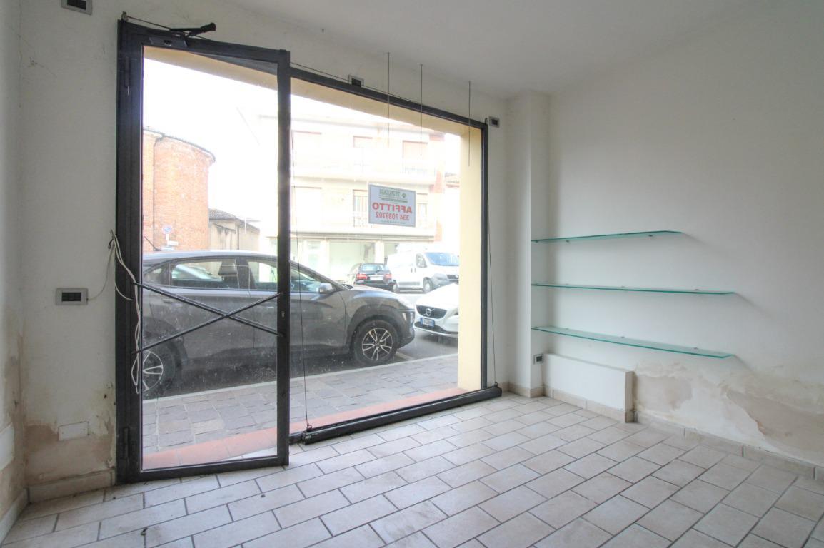 Ufficio in affitto a Castelleone