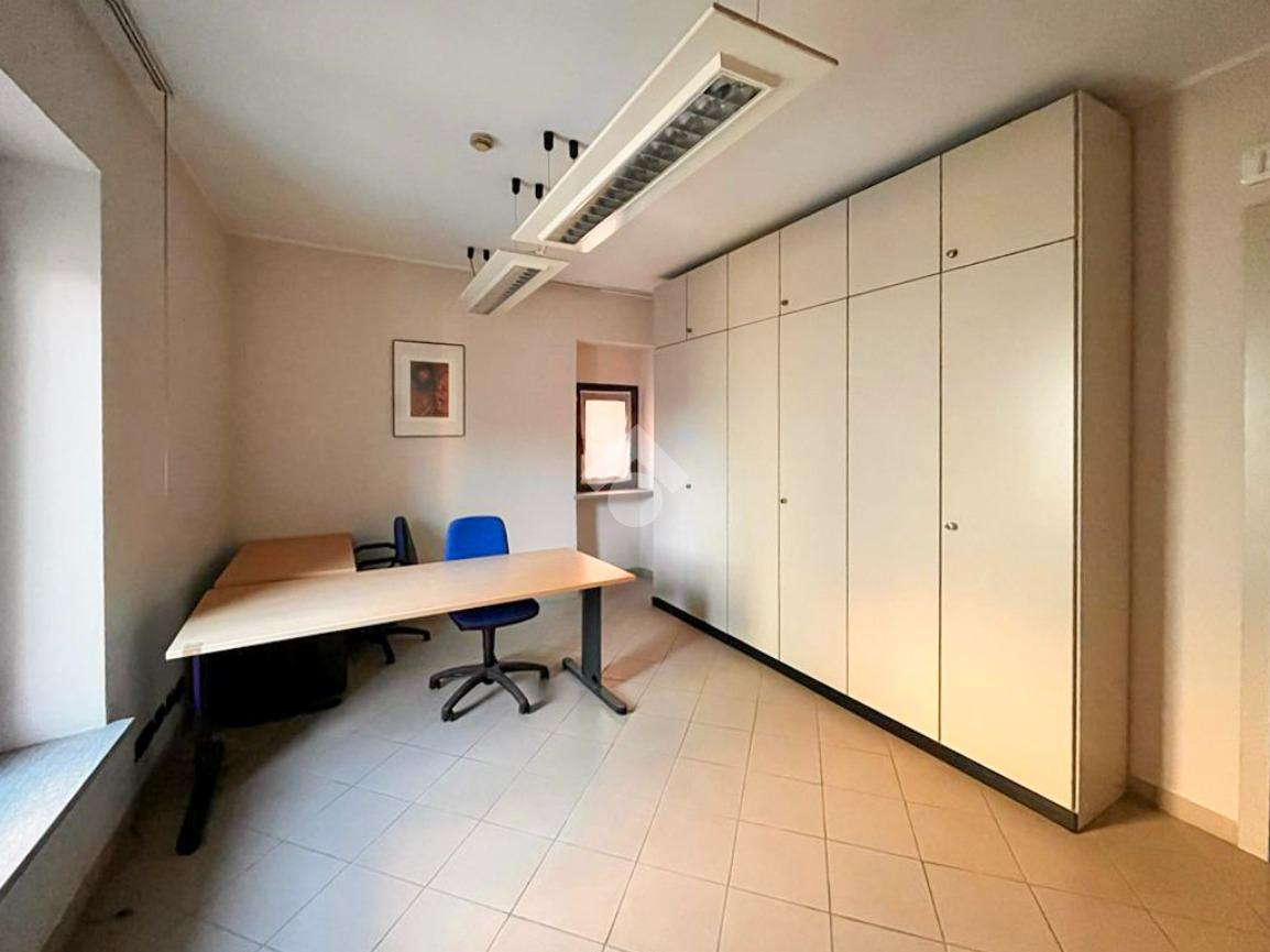 Ufficio in affitto a Castelleone