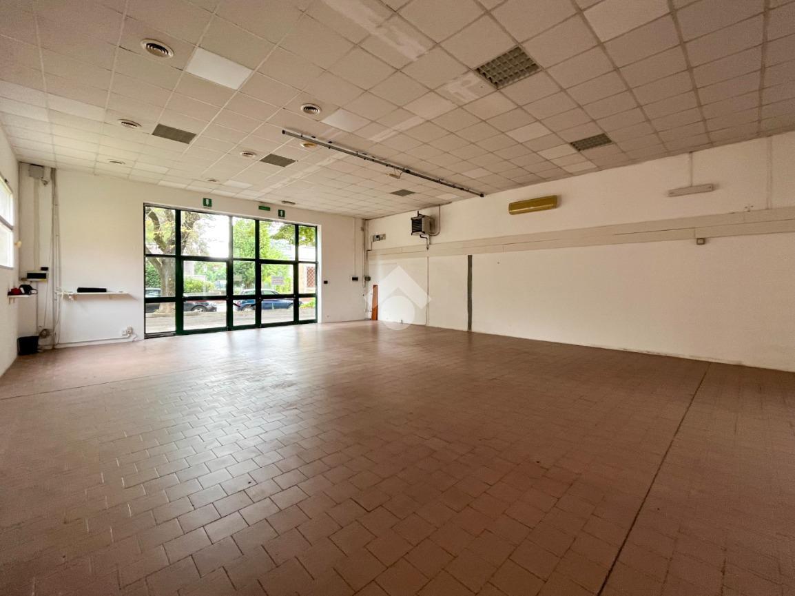 Negozio in affitto a Viadana