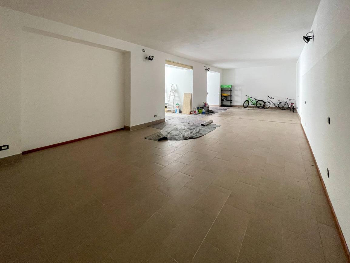 Magazzino in vendita a Cremona