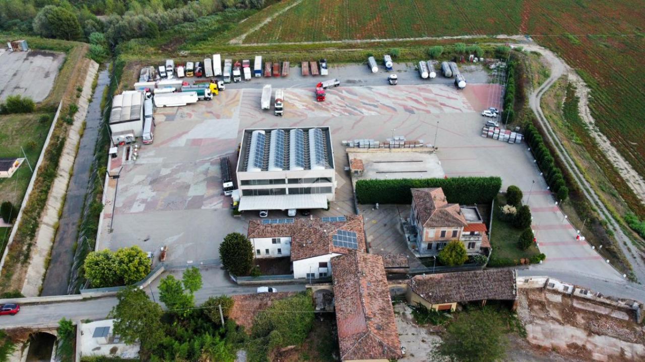 Magazzino in vendita a Piacenza