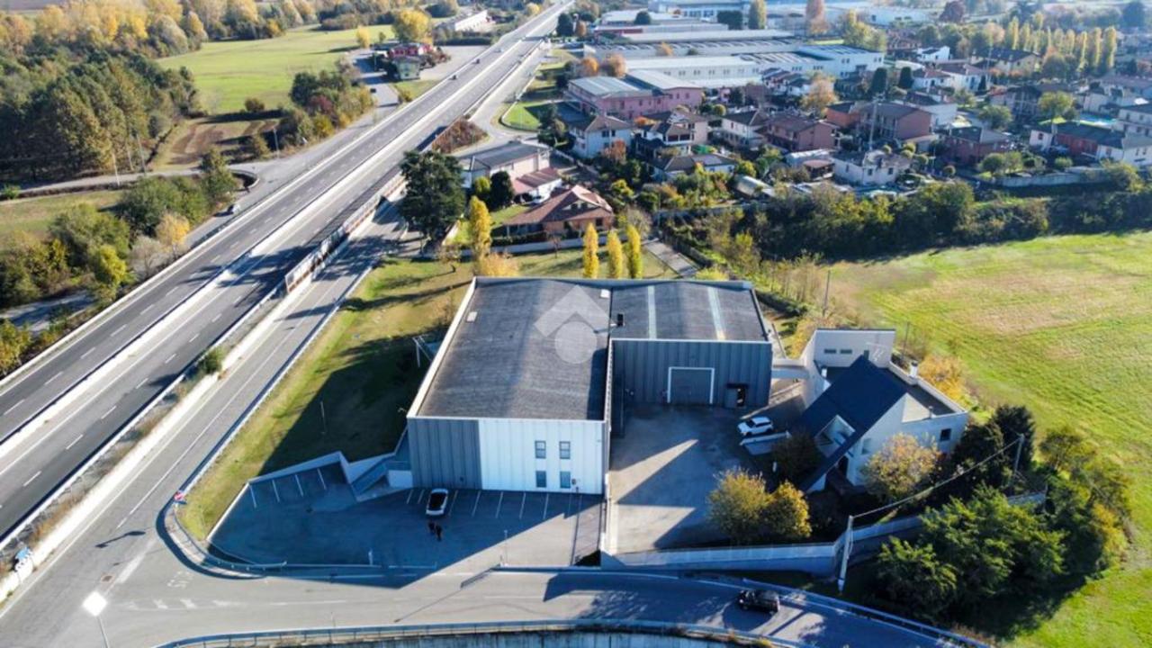 Capannone in vendita a Palazzo Pignano