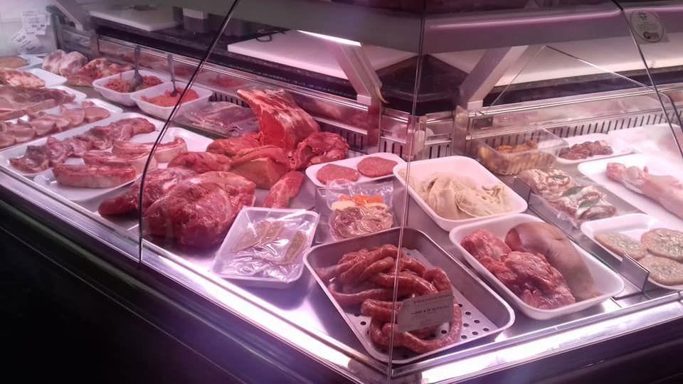 Esercizio commerciale in vendita a Altare