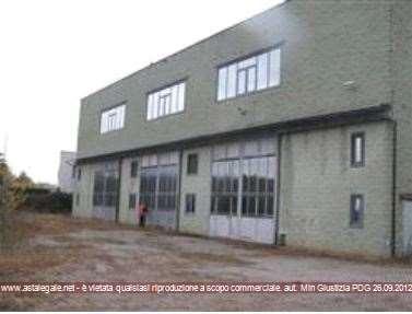 Capannone in vendita a Cislago