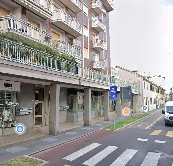 Negozio in vendita a Cesano Maderno