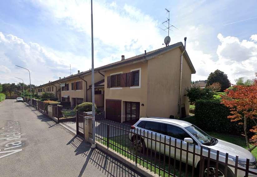 Villa a schiera in vendita a Legnano