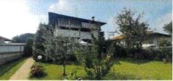 Appartamento in vendita a Lonate Pozzolo
