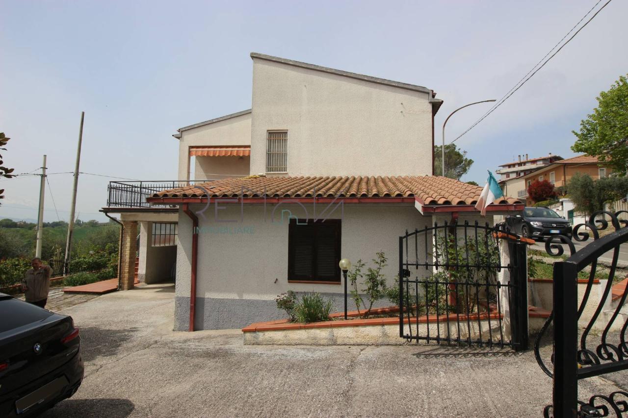 Casa indipendente in vendita a Notaresco