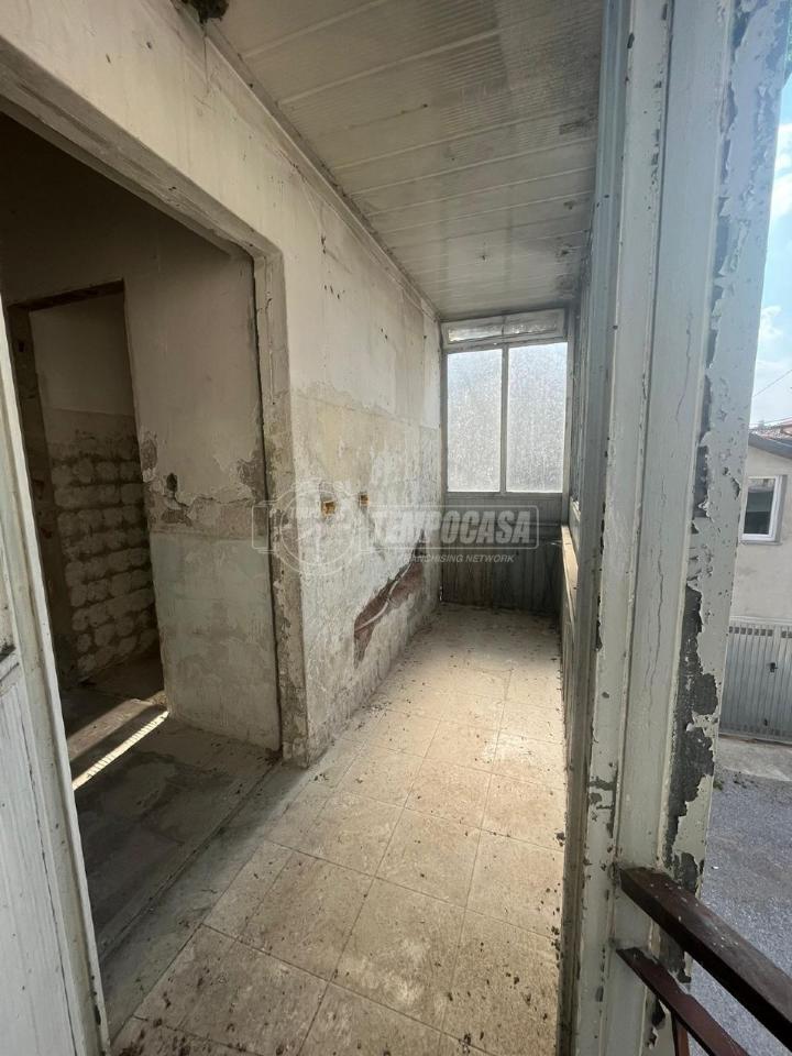 Appartamento in vendita a Besana In Brianza