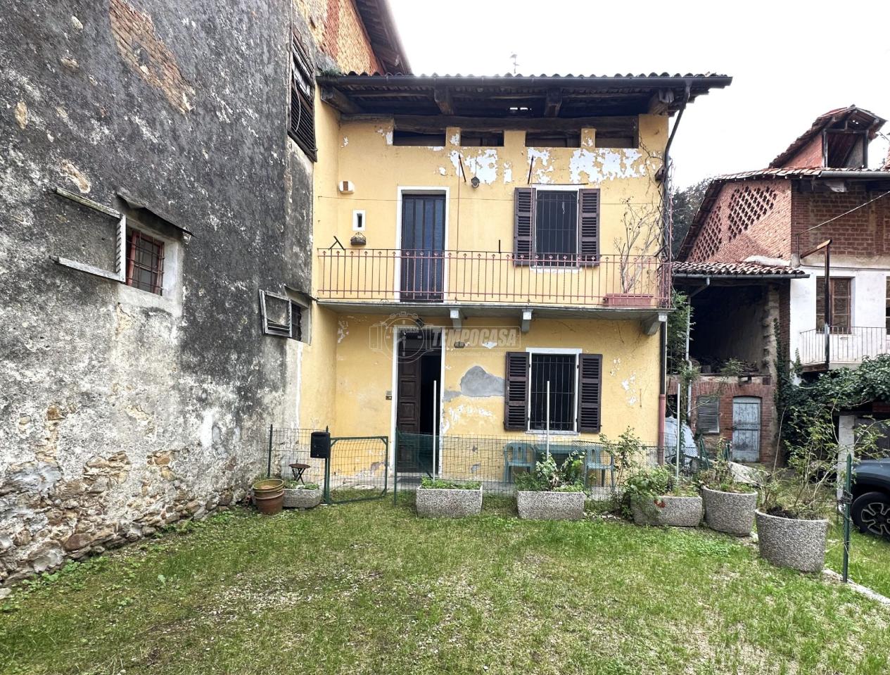 Casa indipendente in vendita a Camburzano