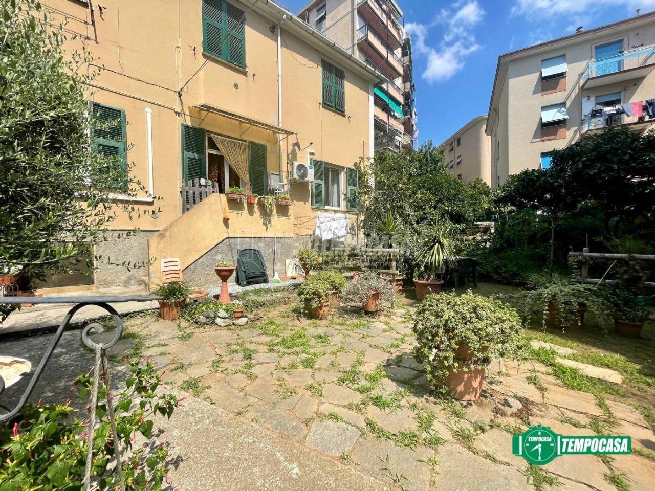 Appartamento in vendita a Genova