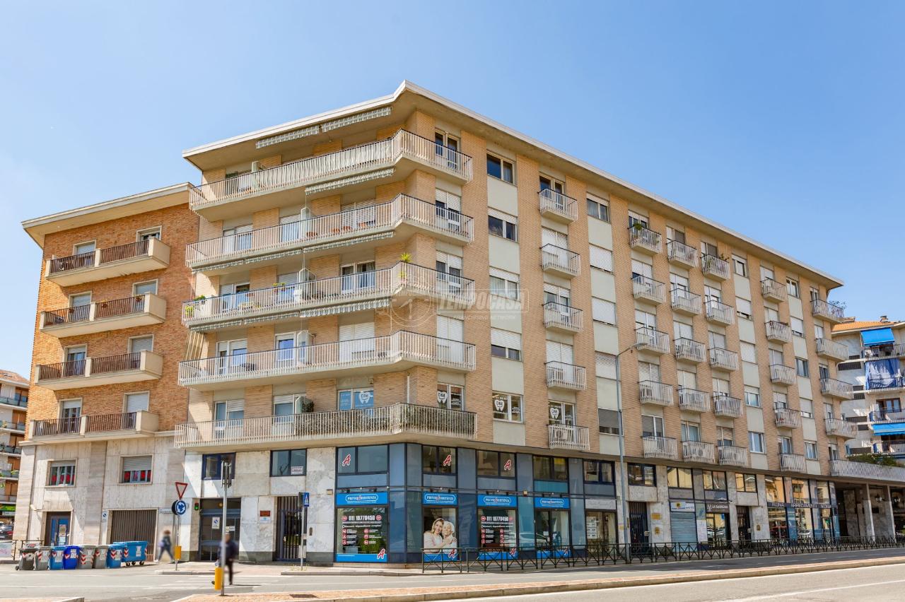 Trilocale in Via Cavour 2/Bis, Moncalieri