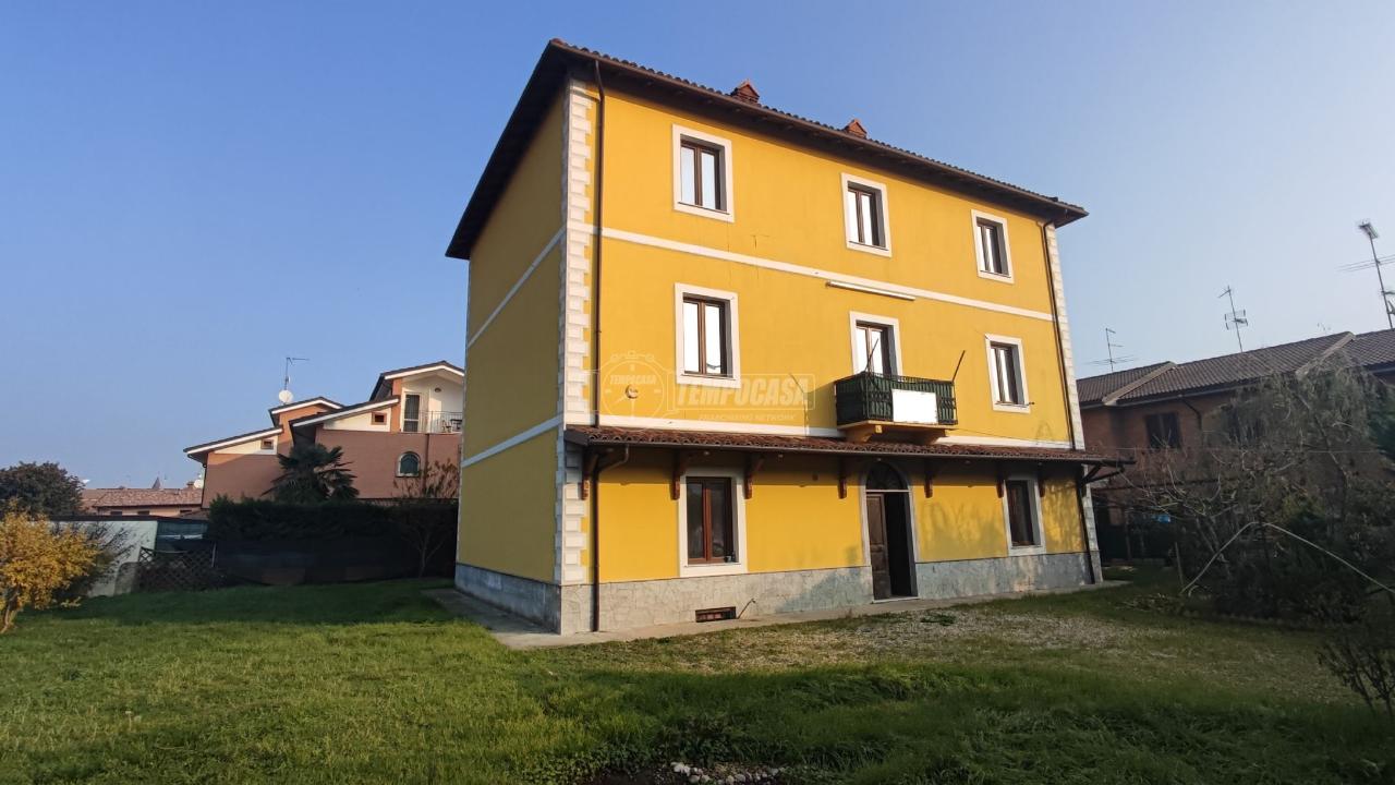 Villa a schiera, Pozzolo Formigaro