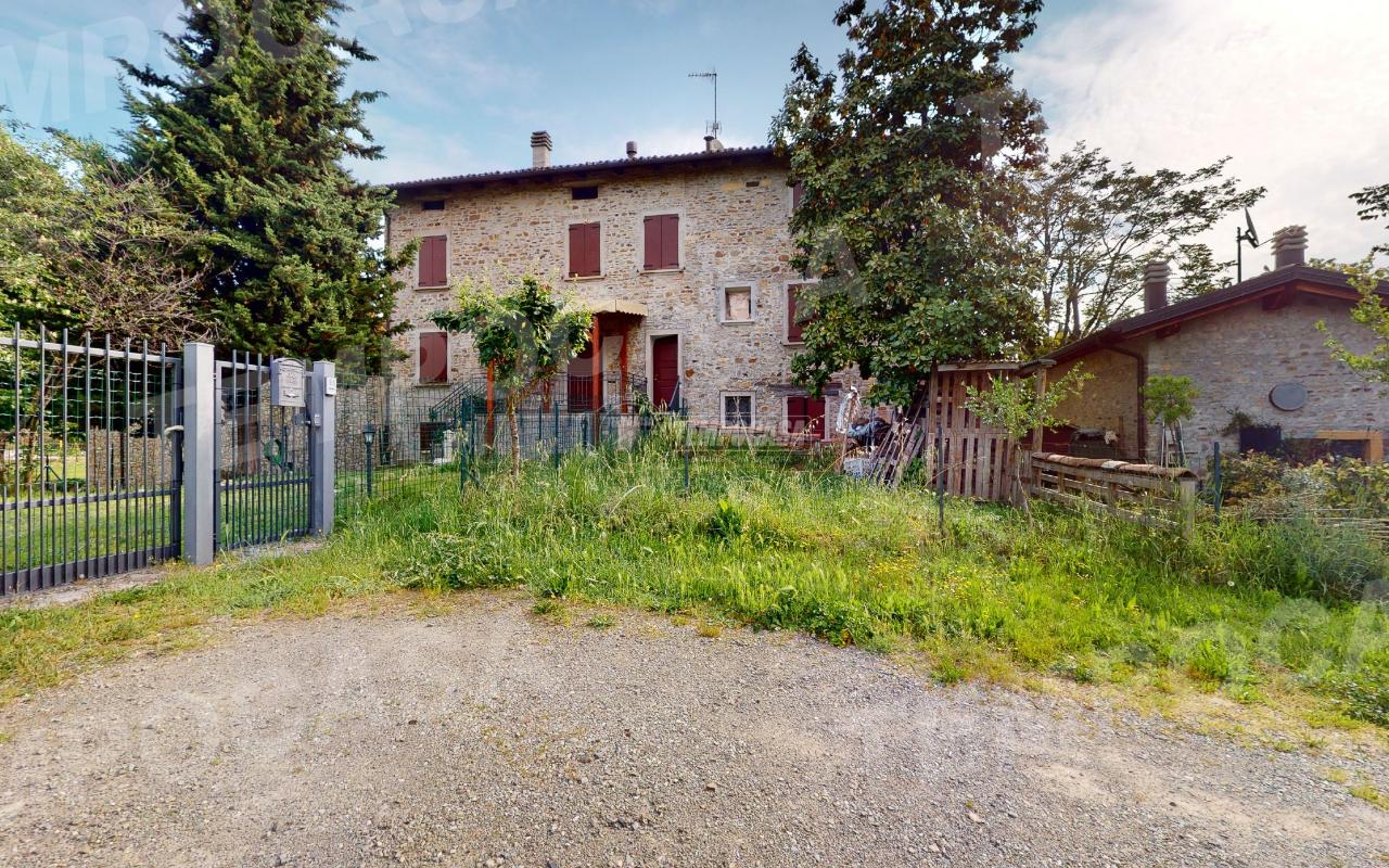 Trilocale in Via Tintoria 32, Valsamoggia