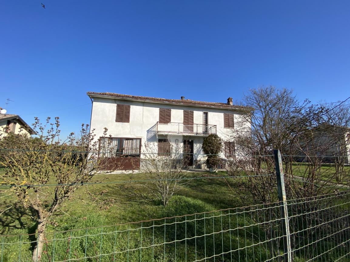 Casa indipendente in vendita a Alluvioni Piovera