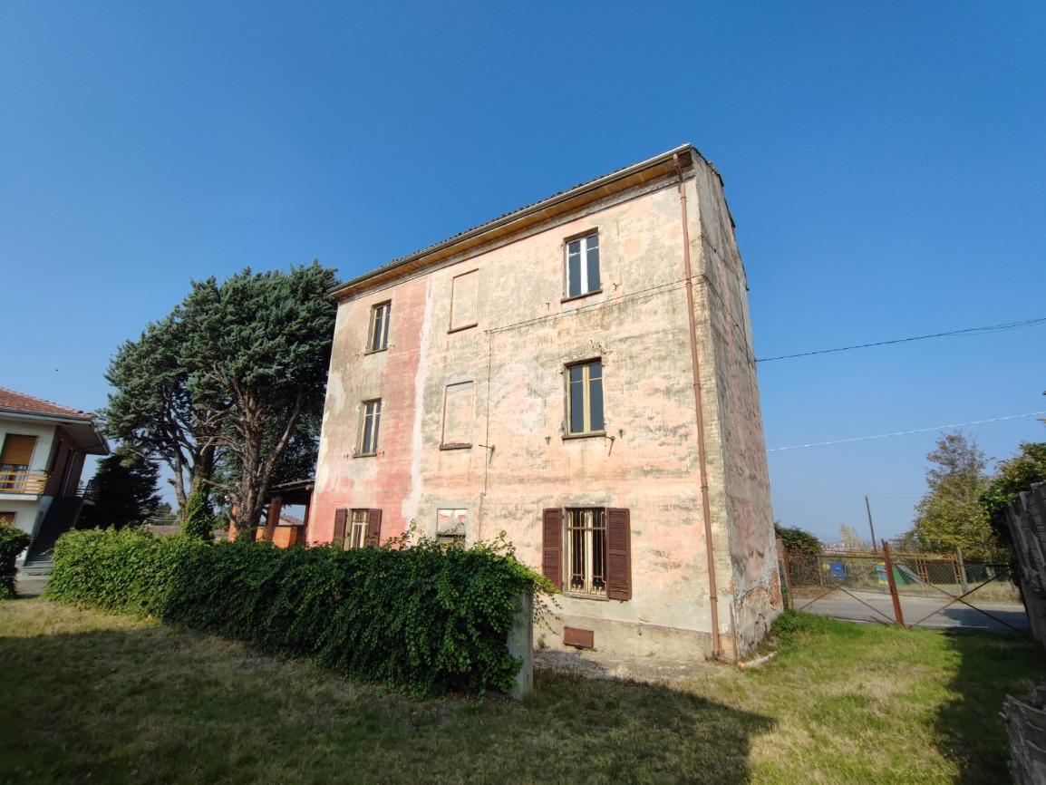 Casa indipendente in vendita a Paderna