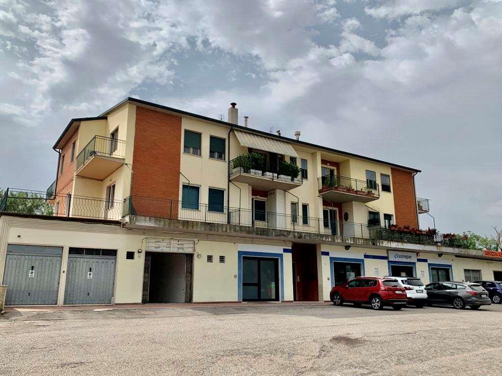 Negozio in vendita a Perugia