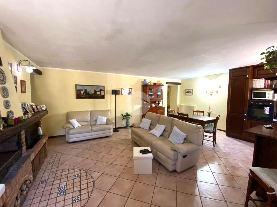 Casa indipendente in vendita a Portacomaro