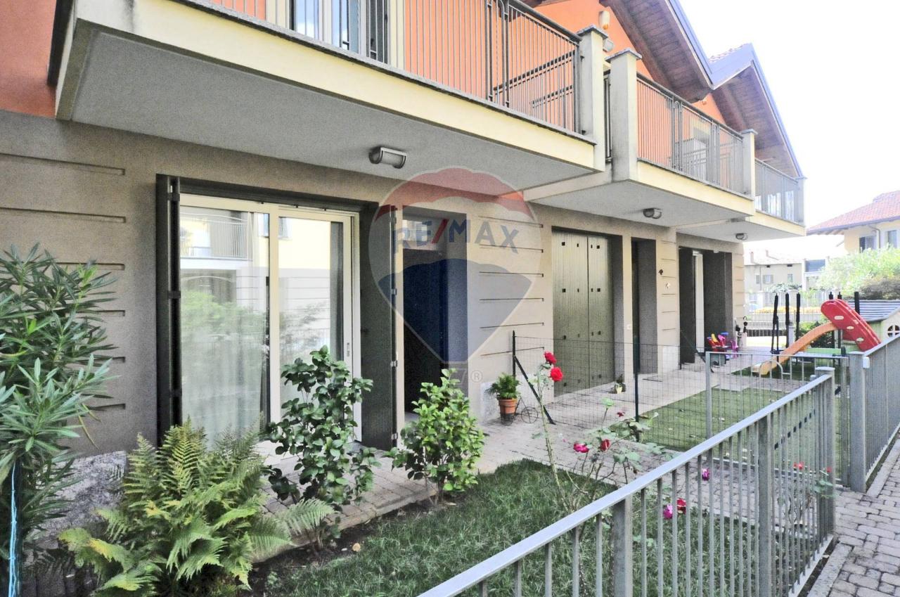 Villa a schiera in vendita a Monticello Brianza