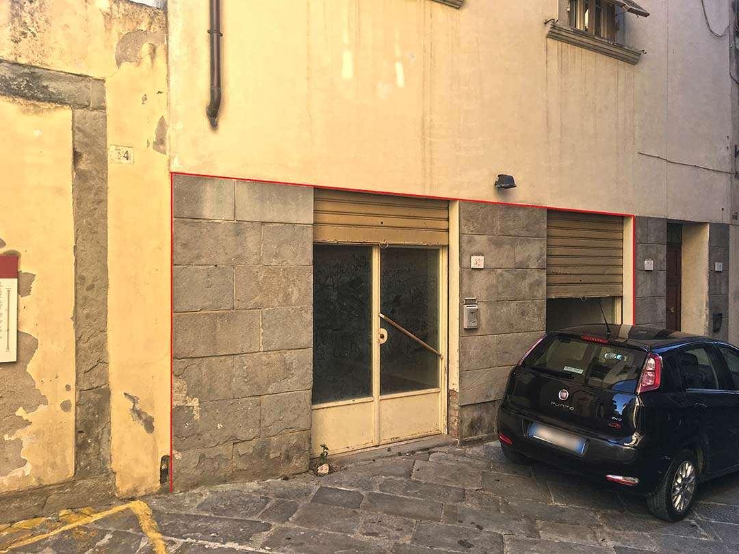 Magazzino in vendita a Arezzo