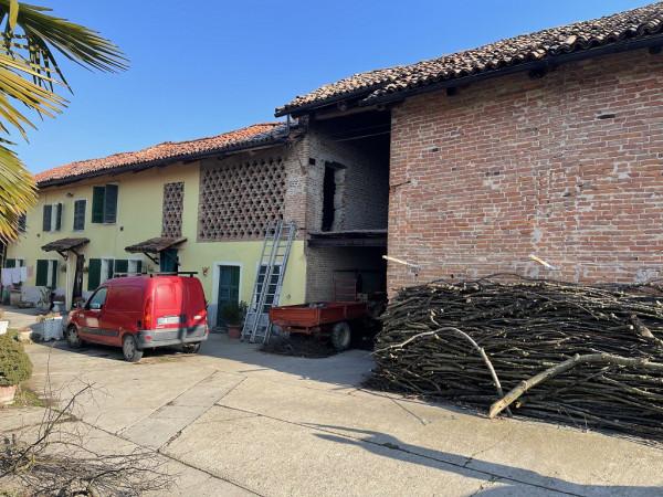 Rustico in vendita a Govone Foto-3