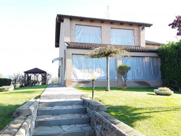 Villa bifamiliare in vendita a Cantarana