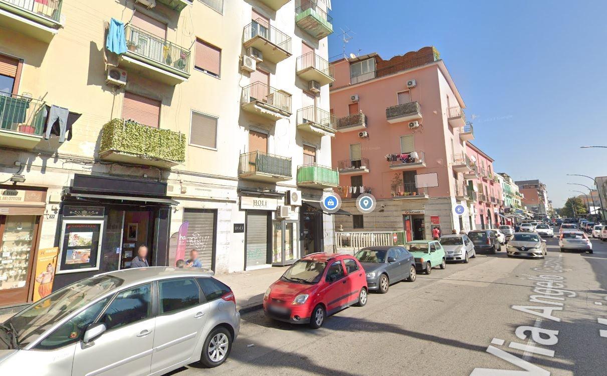 Negozio in vendita a Napoli