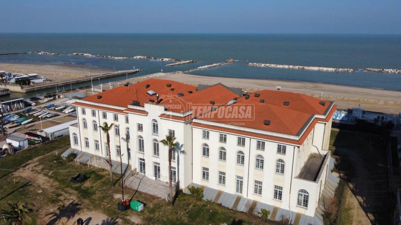 Palazzo storico in vendita a Cattolica