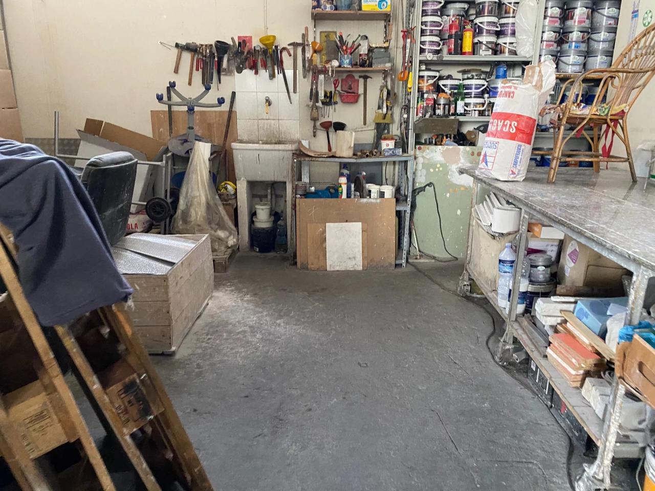 Locale commerciale in vendita a Siracusa