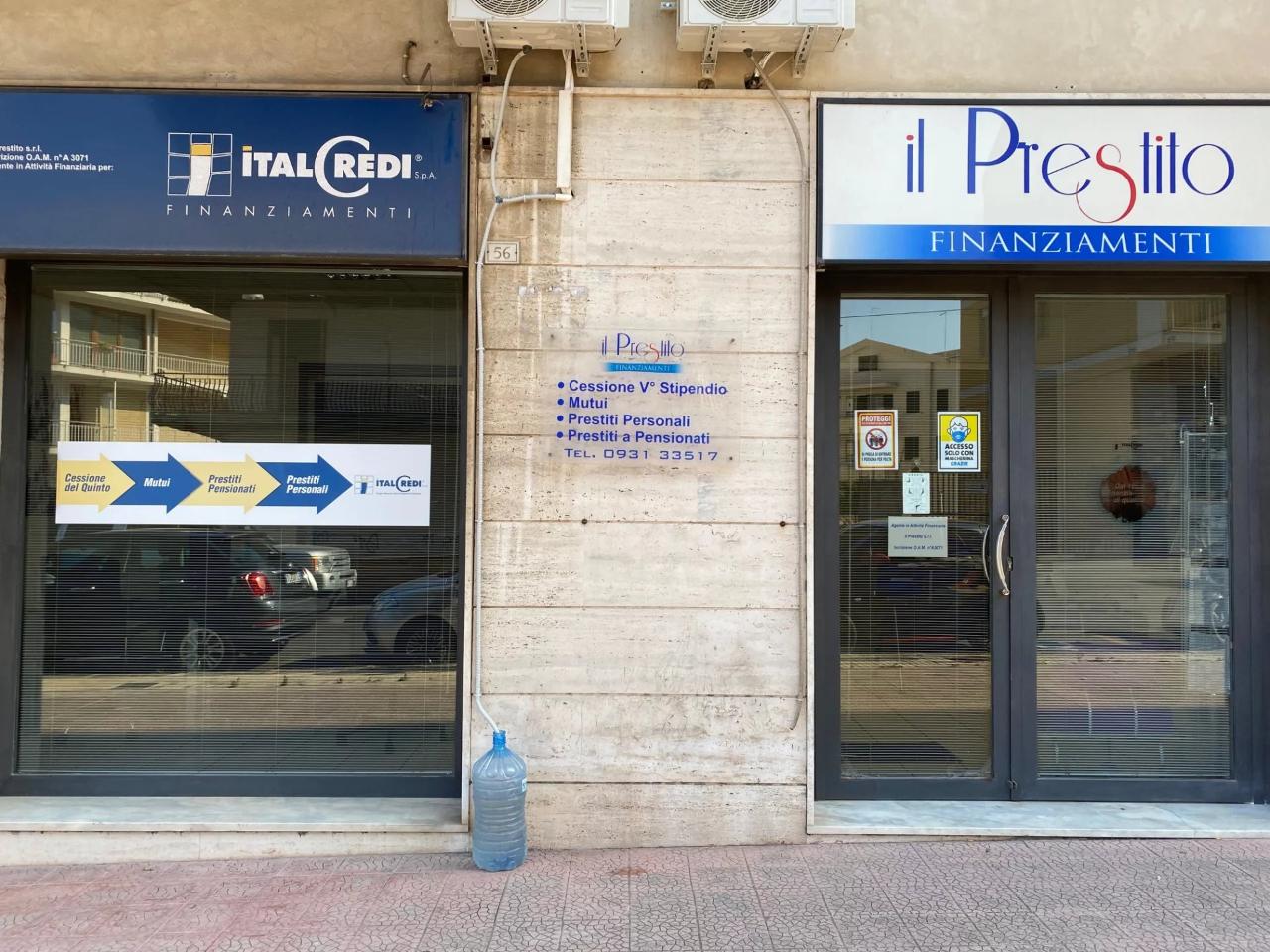 Locale commerciale in vendita a Siracusa